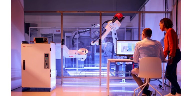 ABB Launches Next-generation Robotics Control Platform OmniCore ...